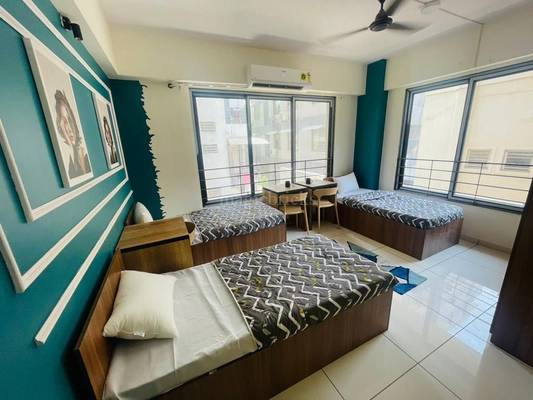 3 Girls PG in Raja Mehta Pole Ahmedabad: PG for Girls / Ladies in Raja ...