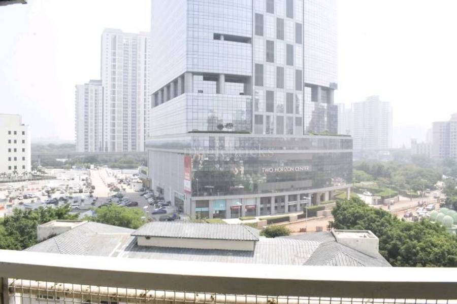 DLF The Icon in Sector 43 , Gurgaon: Price, Brochure, Floor Plan, Reviews