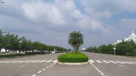 DLF Hyde Park Price, Plot/Land & Properties for sale in DLF Hyde Park ...