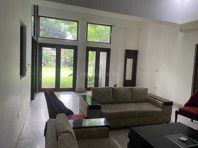5 BHK Independent House for Sale in Prithviraj Road, New Delhi: 3+ 5 ...