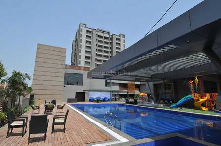 Rent 3 BHK Flat/Apartment in Iscon Platinum Bopal, Ahmedabad - 1985 Sq-ft