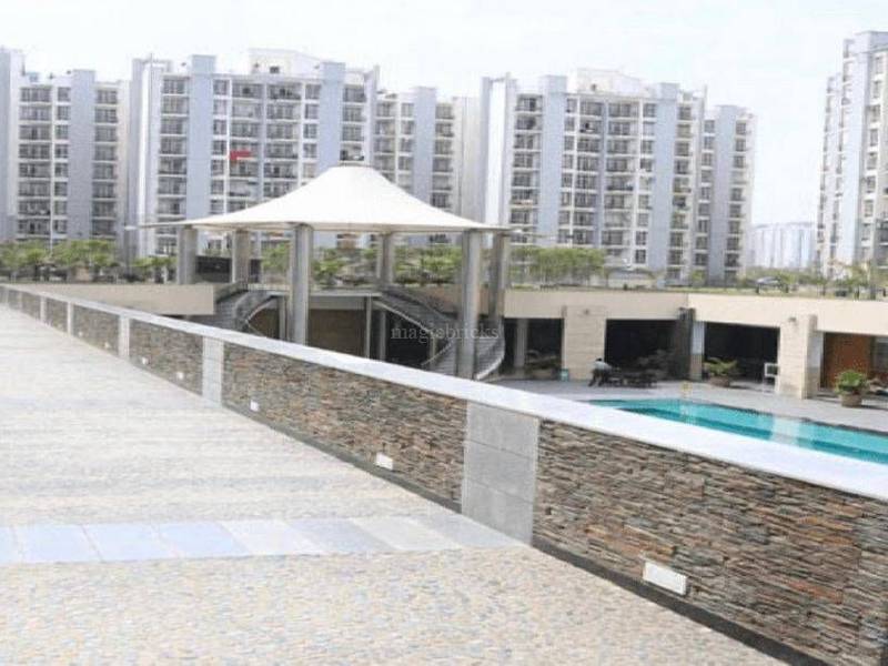 Omaxe Grand Tower in Sector 93B , Noida: Price, Brochure, Floor Plan ...