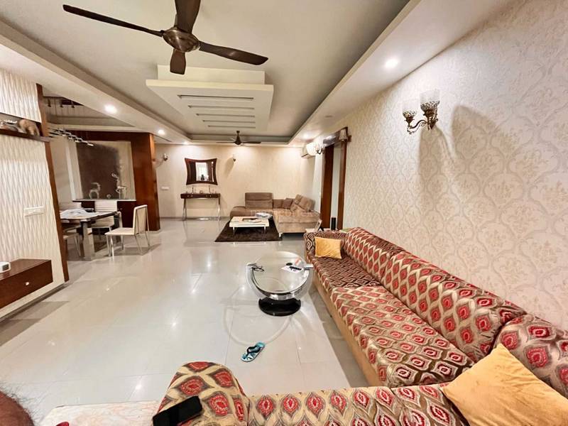 Omaxe Twin Tower in Sector 50, Noida: Price, Brochure, Floor Plan, Reviews