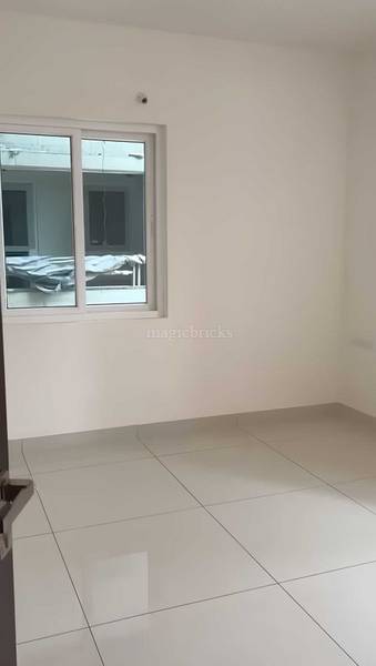 Buy 3 BHK Flat/Apartment in Aparna Sarovar Zicon HUDA Layout Nalagandla ...