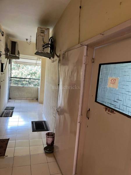 Highway Commercial Center in Sonawala Industry Estate, Mumbai: Price ...