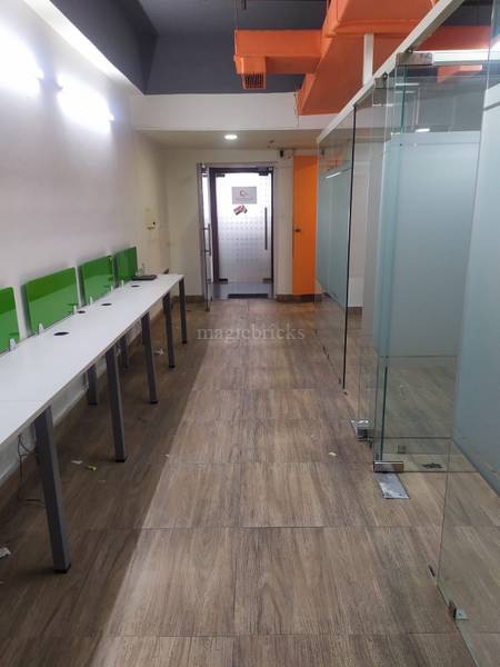 DLF Star Tower in NH 48, Gurgaon: Price, Brochure, Floor Plan, Reviews