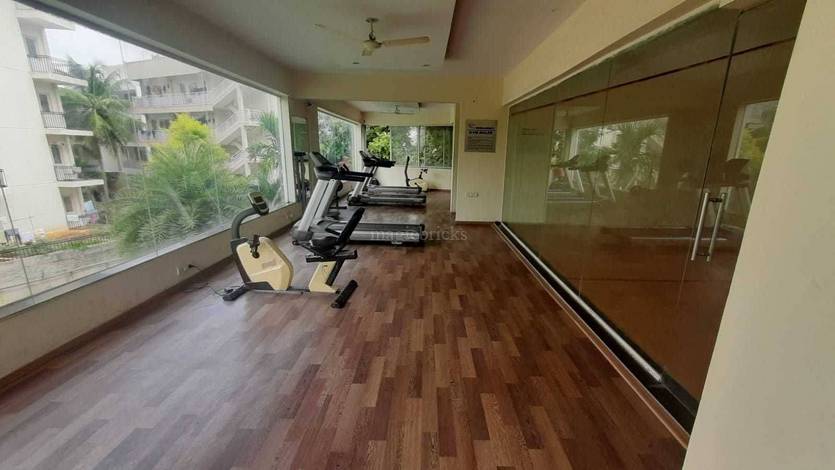 foyer infinity apartment