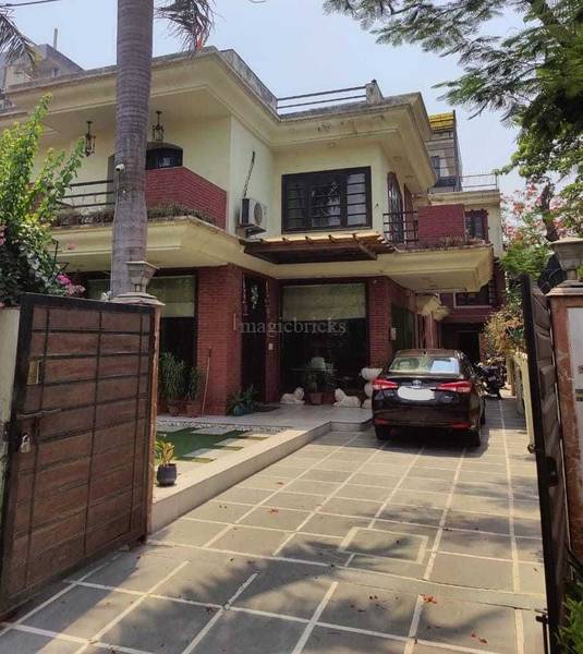 Sector 55 RWA in Sector 55, Noida: Price, Brochure, Floor Plan, Reviews