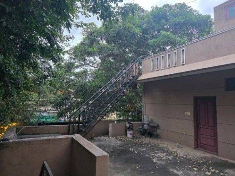 Owner 2 BHK 1700 Sq-ft Residential House for Sale in Mahalakshmi Layout,