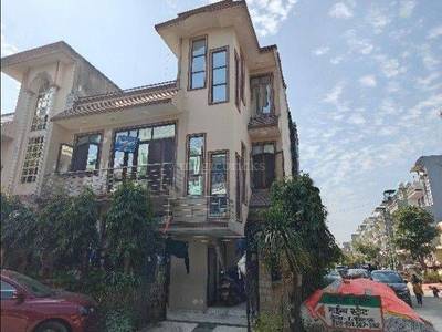 House for Sale in Delta 1 Block E, Greater Noida : 2+ Independent House ...